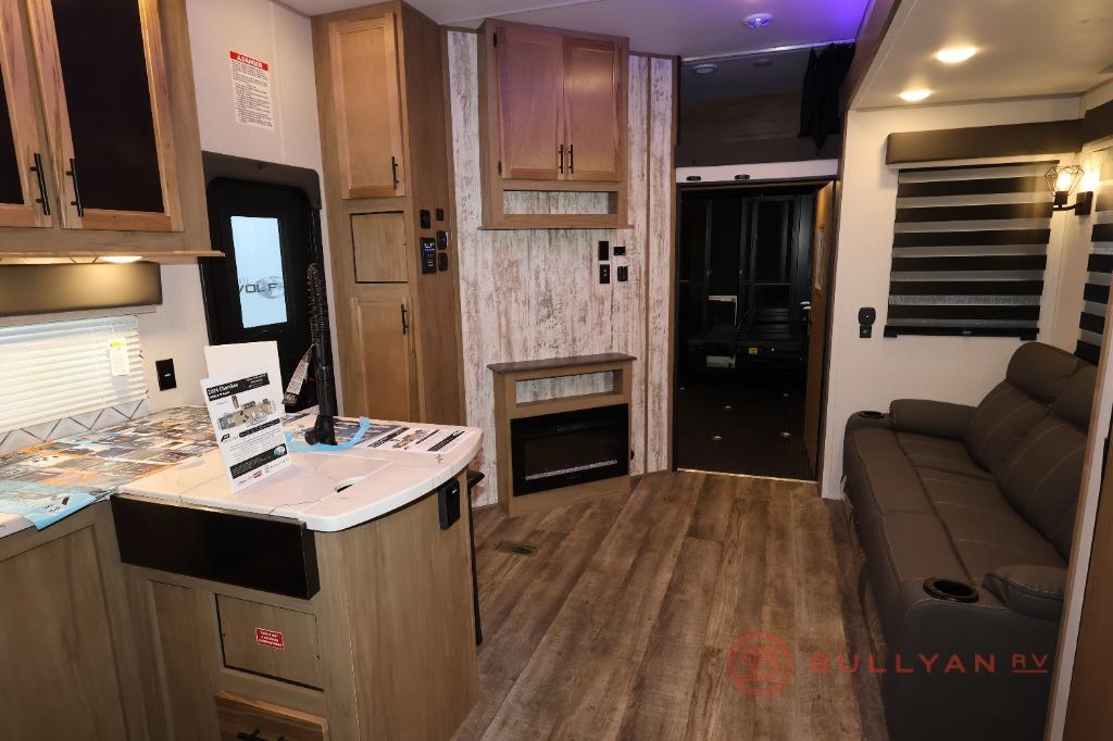 New 2024 Forest River RV Cherokee Wolf Pack 345Pack14.5 Toy Hauler ...