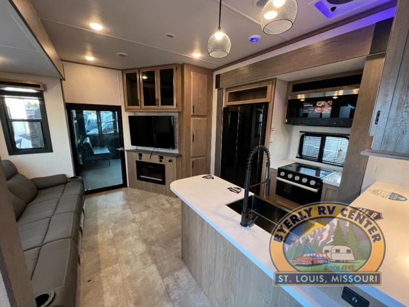 New 2024 Forest River RV Vengeance Rogue Armored VGF351G2 Toy Hauler ...