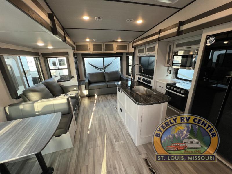 New 2024 Keystone RV Sprinter Limited 3590LFT Fifth Wheel at Byerly RV ...