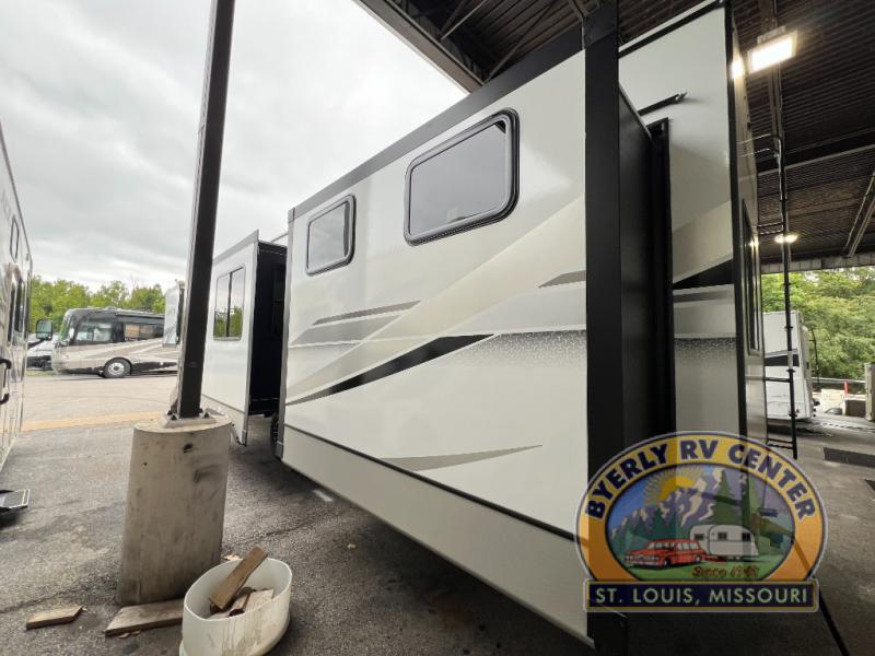 New 2025 Keystone RV Sprinter Limited 3810QBS Fifth Wheel at Byerly RV ...