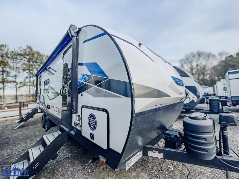 New 2024 Forest River RV Cherokee Alpha Wolf 23LDE-L Travel Trailer at ...