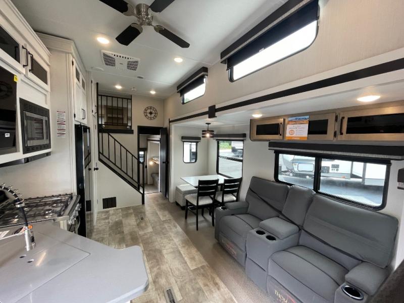 New 2025 Palomino PUMA DESTINATION 429LFT Destination Trailer at Camper ...