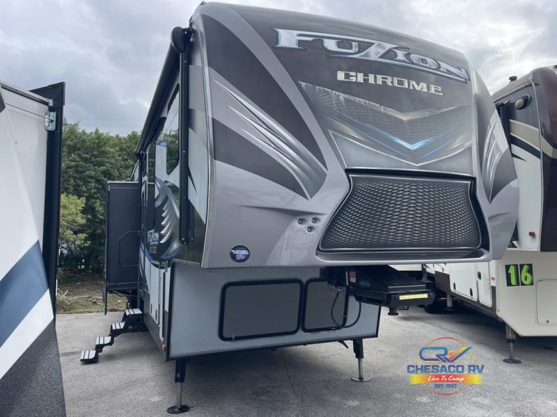Used 2016 Keystone RV Fuzion 414 Chrome Toy Hauler Fifth Wheel at ...