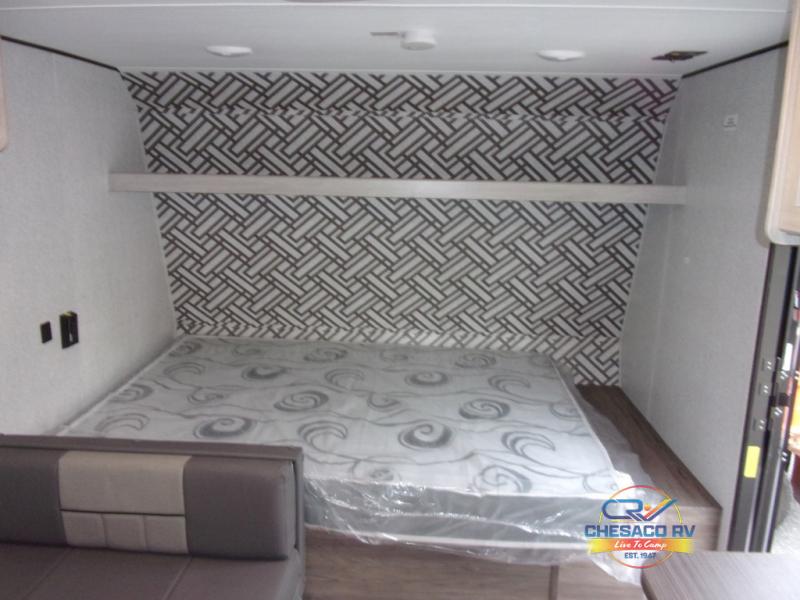 New 2024 CrossRoads RV Zinger Lite 18BH Travel Trailer at Chesaco RV ...