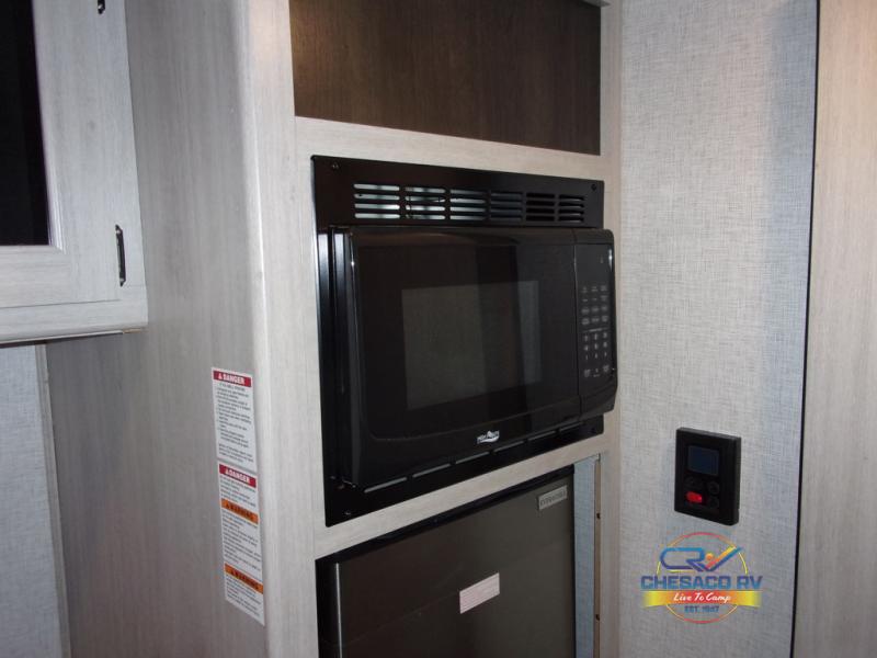 New 2024 CrossRoads RV Zinger Lite 18BH Travel Trailer at Chesaco RV ...