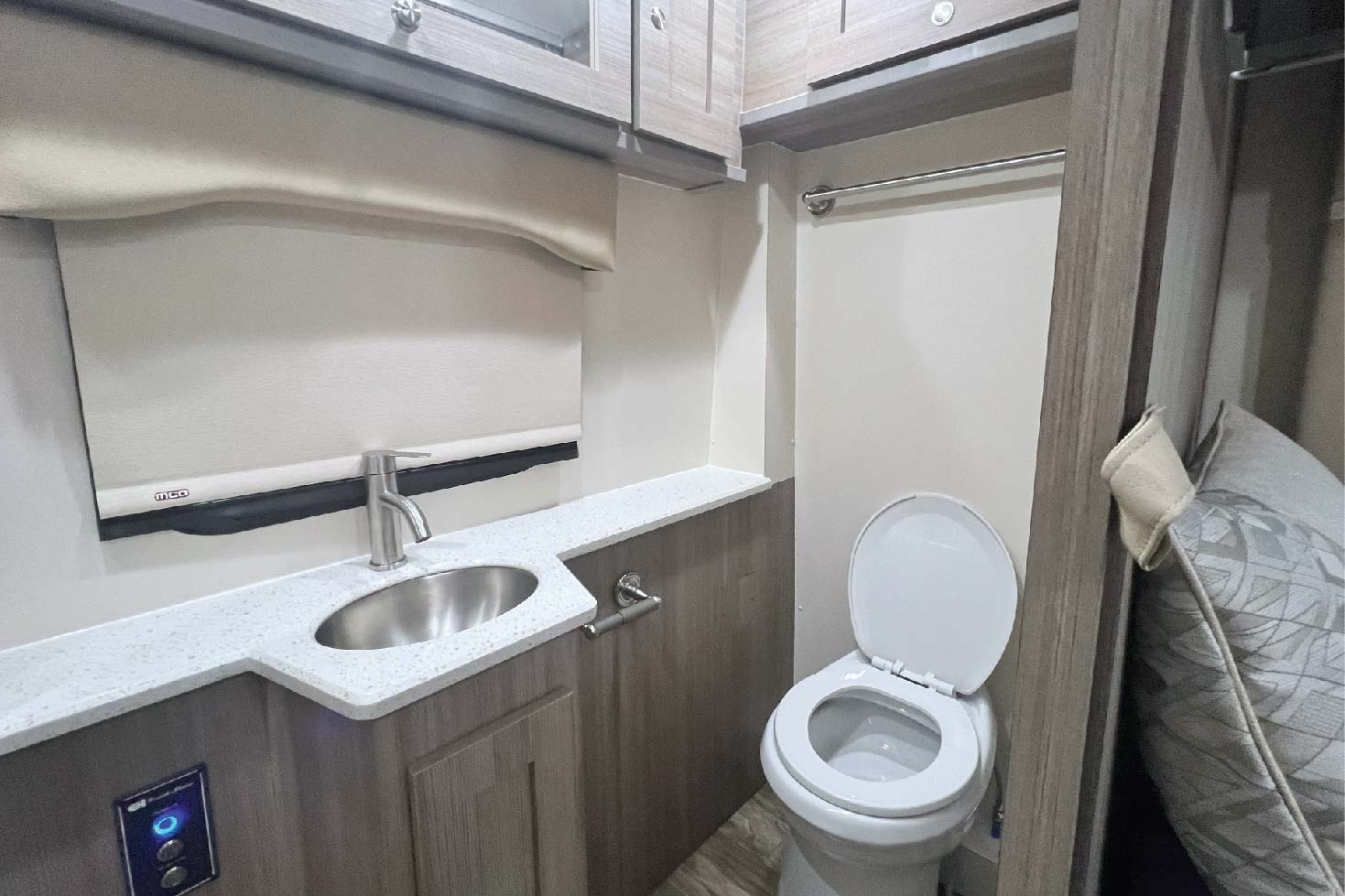Platinum 3 Coach House RV in Nokomis, FL