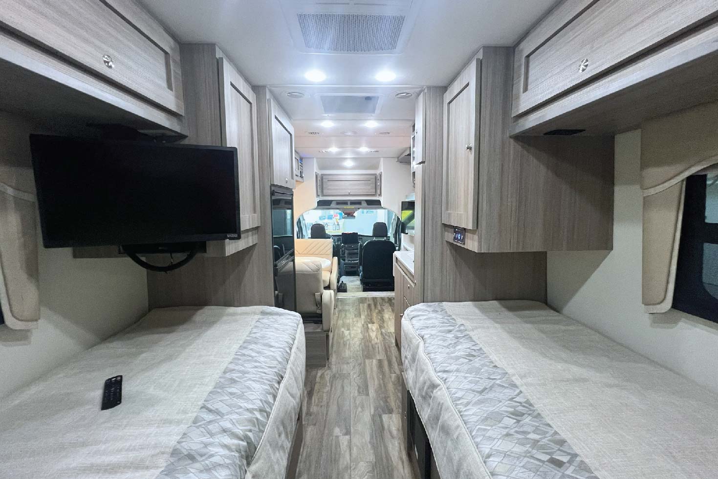 Platinum 3 Coach House RV in Nokomis, FL