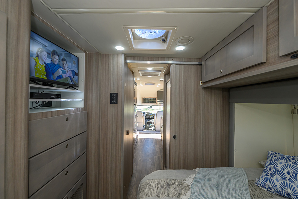 Platinum-272xl Coach House RV in Nokomis, FL