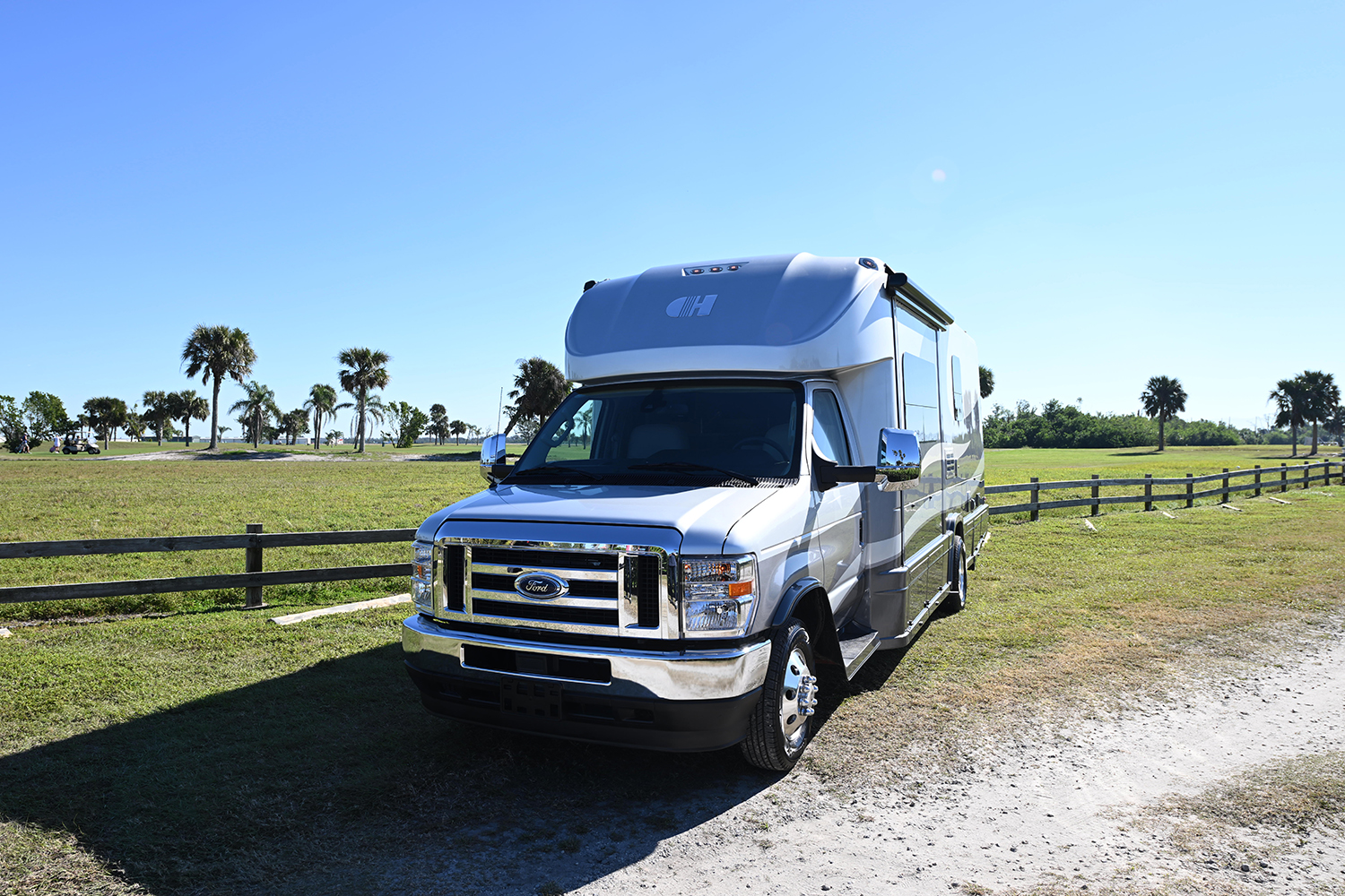 Platinum-272xl Coach House RV in Nokomis, FL