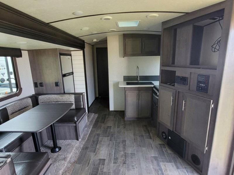 Used 2020 CrossRoads RV Sunset Trail SS259RL Travel Trailer at Colaw RV ...