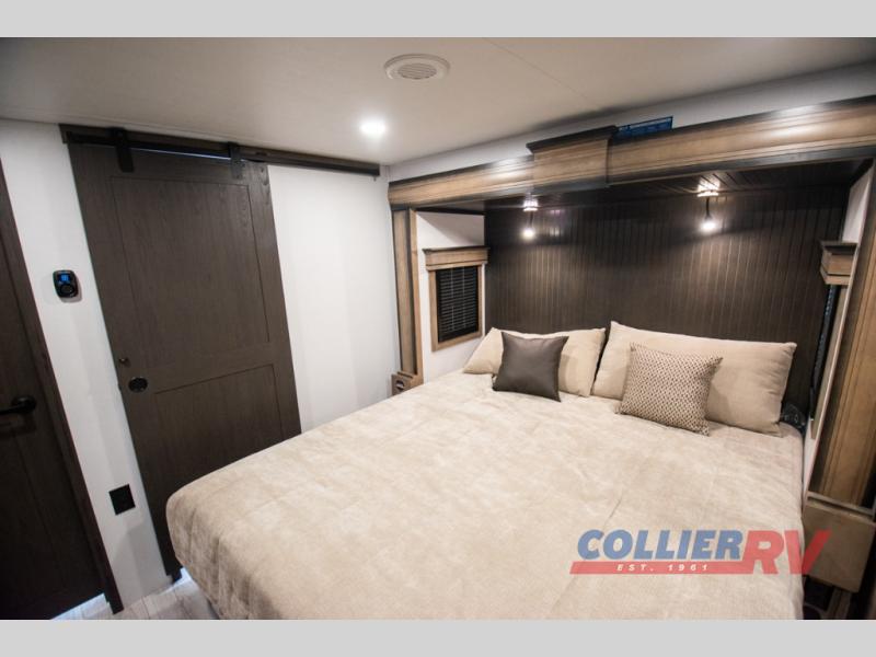 New 2025 Keystone RV Montana 3915TB Fifth Wheel at Collier RV | Rockford, IL | #701512