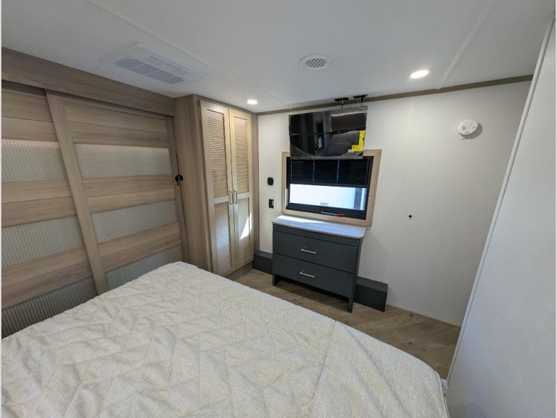 New 2025 Keystone RV Raptor 352 Toy Hauler Fifth Wheel at Colton RV ...