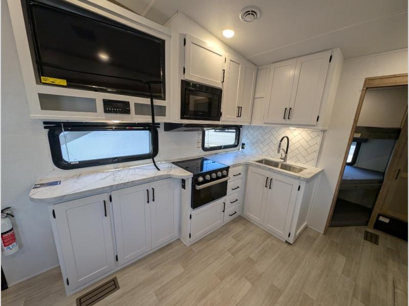 New 2025 Keystone RV Arcadia Select 27SBH Fifth Wheel at Colton RV ...