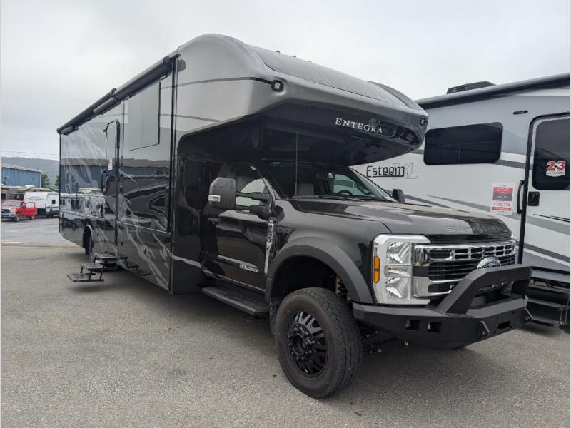 New 2025 Entegra Coach Accolade XT 35L Motor Home Super C - Diesel at ...
