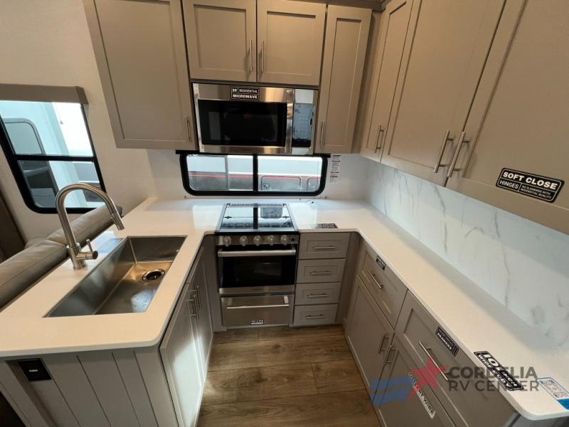 New 2025 Alliance RV Avenue 38DBL Fifth Wheel at Cordelia RV ...