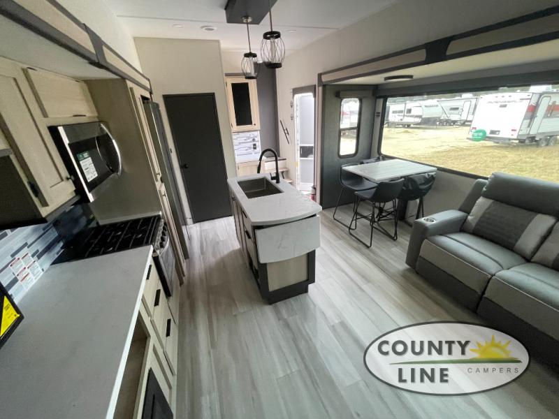 New 2025 Forest River RV Cardinal 35FUN Fifth Wheel at County Line ...