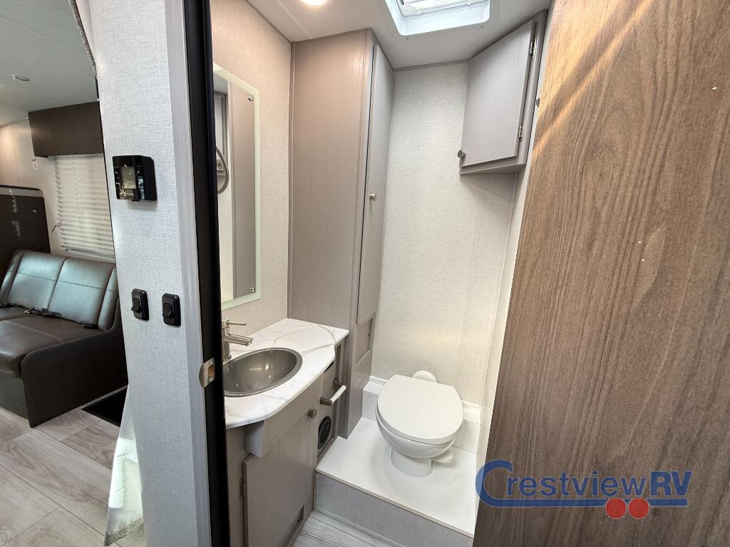 New 2026 Coachmen RV Freelander 27QB Motor Home Class C at Crestview RV ...