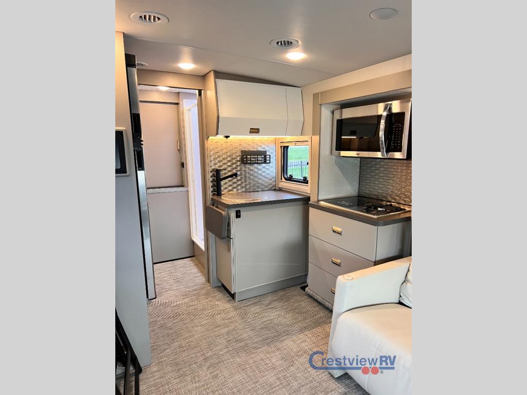 New 2025 Winnebago Navion 24T Motor Home Class C - Diesel at Crestview ...
