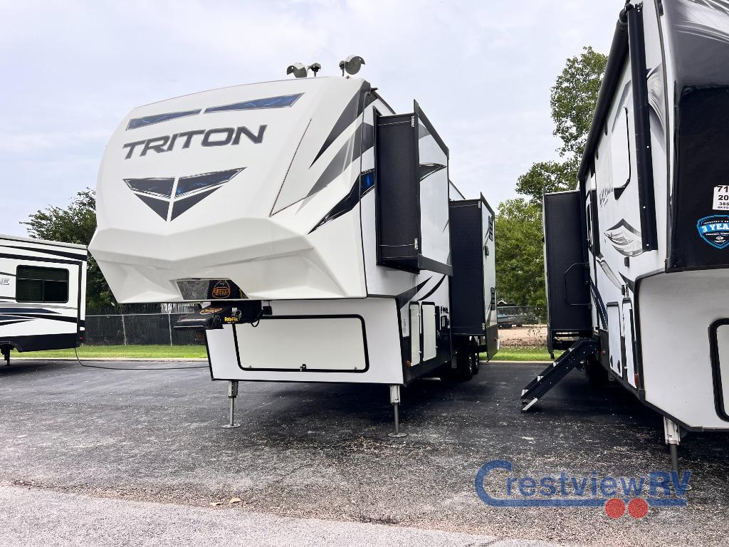 Used 2020 Dutchmen RV Triton 3551 Toy Hauler Fifth Wheel at Crestview ...