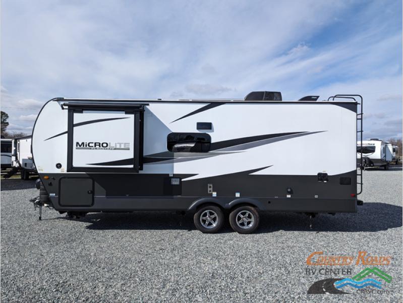 New 2024 Forest River RV Flagstaff Micro Lite 25FBDS Travel Trailer at ...