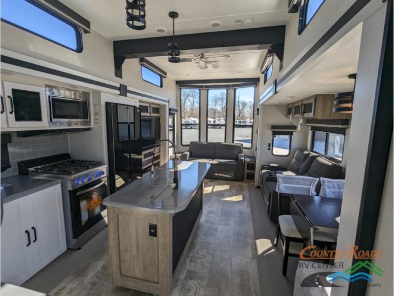 New 2025 Palomino Puma Destination 402LFT Destination Trailer at ...