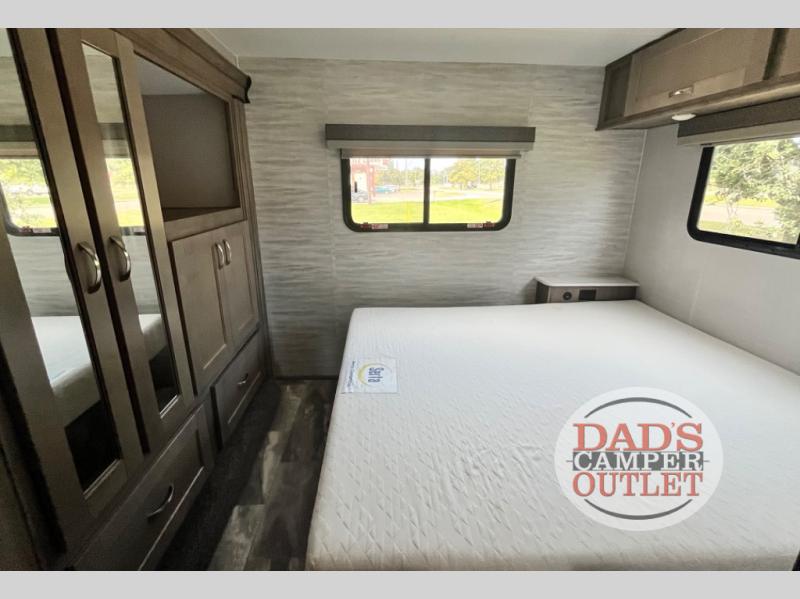 Used 2024 Gulf Stream RV Conquest Class C 63111 Motor Home Class C at ...