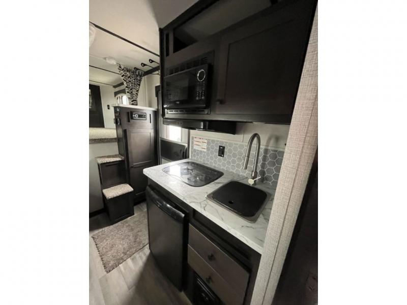 New 2024 Bison SILVERADO 7308 Horse Trailers with living quarters at ...