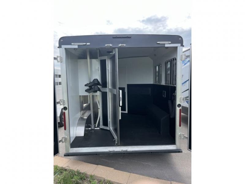 New 2024 Bison SILVERADO 8209B Horse Trailers with living quarters at ...