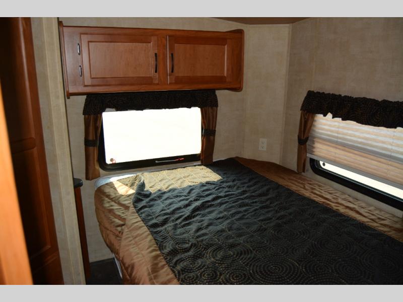 Used 2013 Keystone RV Raptor 26FS Toy Hauler Travel Trailer at Dakota ...