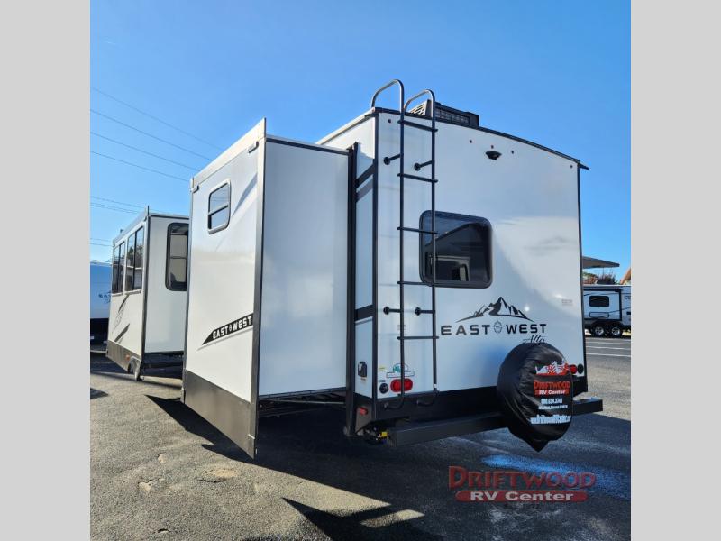 New 2024 EAST TO WEST Alta 3150KBH Travel Trailer at Driftwood RV ...