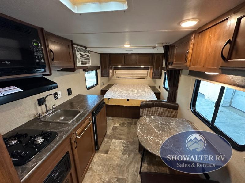 Used 2016 Jayco Jay Flight SLX 195RB Travel Trailer at Showalter RV | Nappanee, IN | #S7242950A