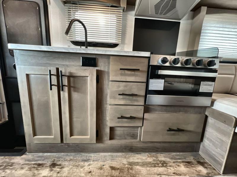 New 2025 Adventurer LP Class C Adventurer 19RD Motor Home Class C at ...