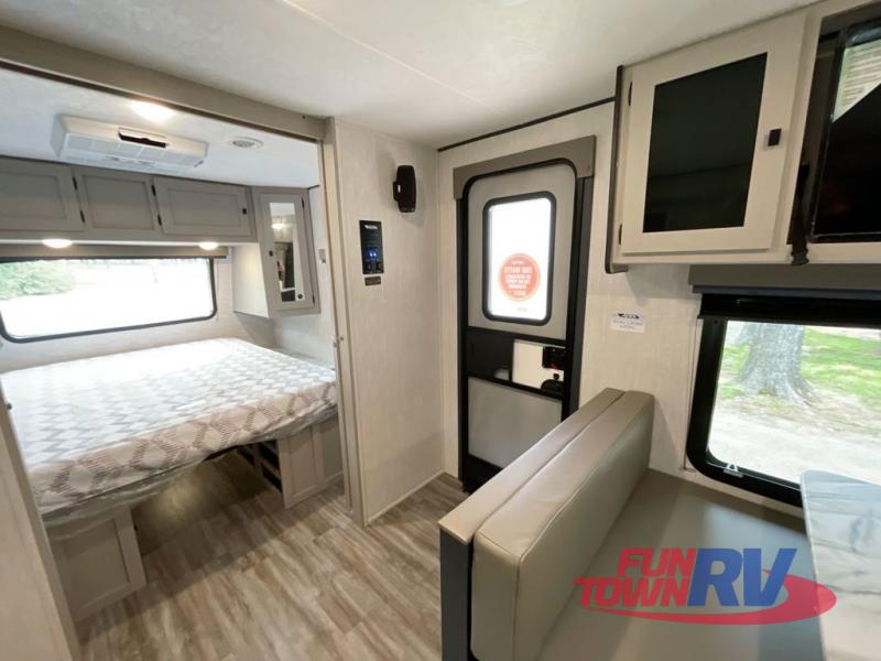 New 2024 Coachmen RV Apex Ultra-Lite 300BHS Travel Trailer at Fun Town ...
