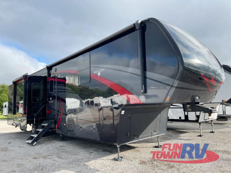 Used 2023 VanLeigh RV Beacon 41LKB Fifth Wheel at Fun Town RV ...