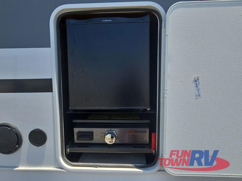 New 2025 Forest River RV Wildwood 29VIEWX Travel Trailer at Fun Town RV ...