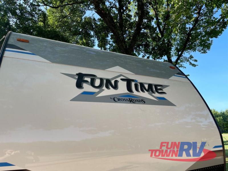 New 2024 CrossRoads RV Fun Time 333SK Travel Trailer at Fun Town RV ...