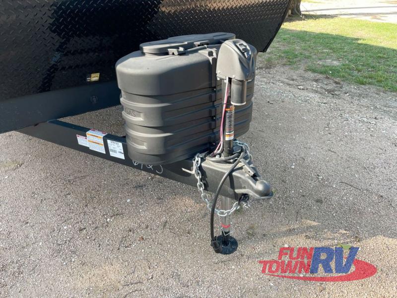 New 2024 CrossRoads RV Fun Time 285SK Travel Trailer at Fun Town RV ...