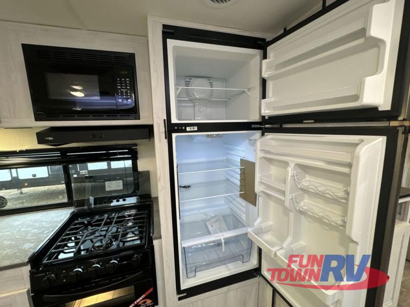 New 2024 Heartland Trail Runner 31DB Travel Trailer at Fun Town RV ...