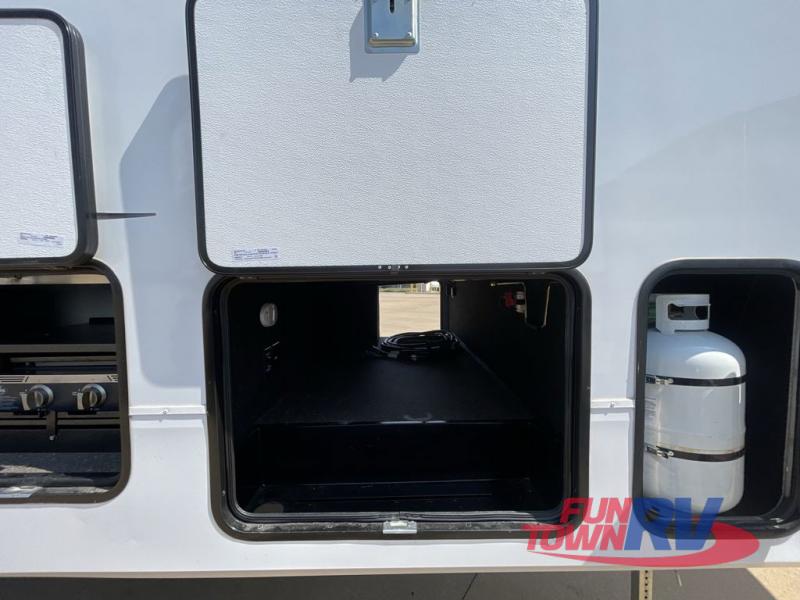 Used 2023 Grand Design Reflection 324MBS Fifth Wheel at Fun Town RV ...