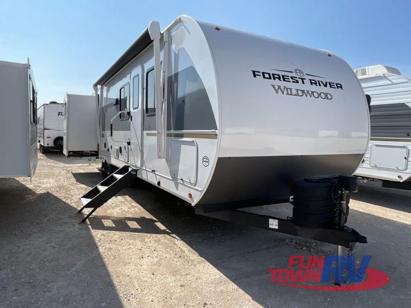 New 2025 Forest River RV Wildwood 31KQBTS Travel Trailer at Fun Town RV ...