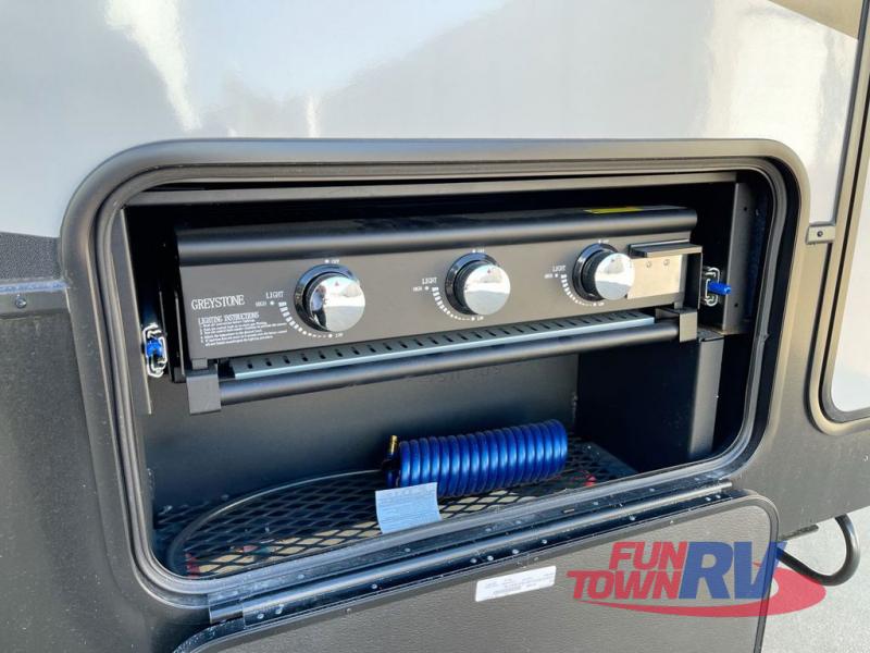 New 2025 Heartland Cyclone 4270 Toy Hauler Fifth Wheel at Fun Town RV ...