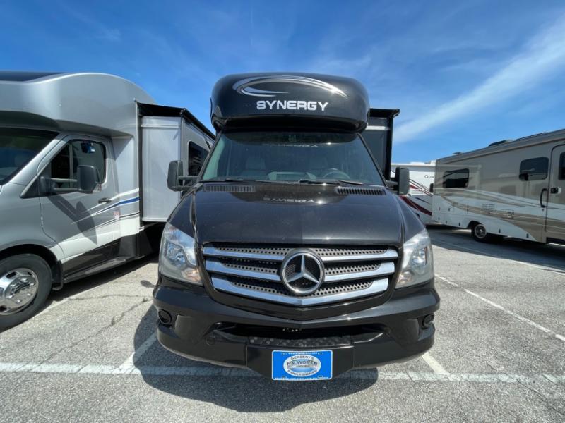 Used 2019 Thor Motor Coach Synergy Sprinter 24SK Motor Home Class C at ...