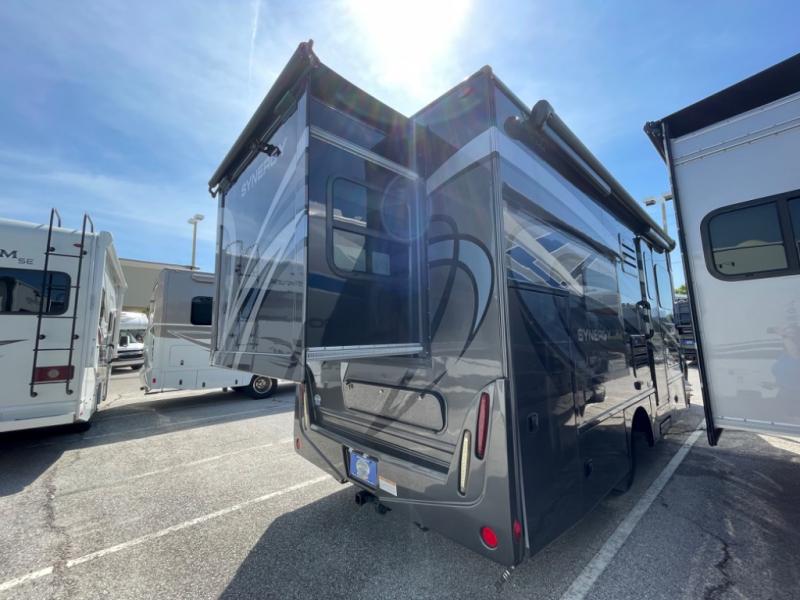 Used 2019 Thor Motor Coach Synergy Sprinter 24SK Motor Home Class C at ...