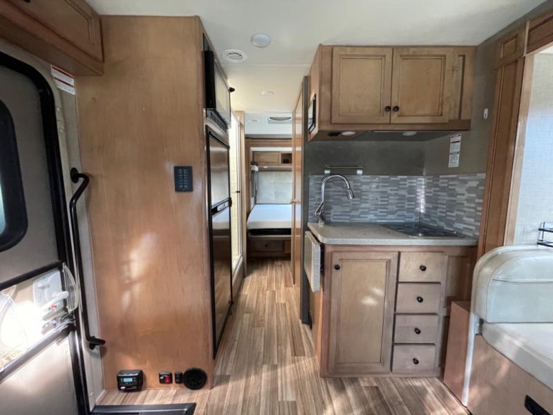 Used 2019 Thor Motor Coach Synergy Sprinter 24SK Motor Home Class C at ...