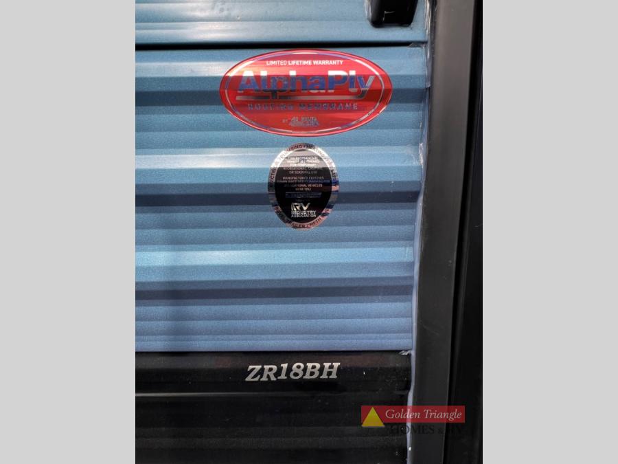 New 2025 CrossRoads RV Zinger Lite ZR18BH Travel Trailer at Golden ...