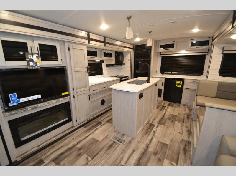 New 2023 CrossRoads RV Sunset Trail 285CK Travel Trailer at Hamilton's ...