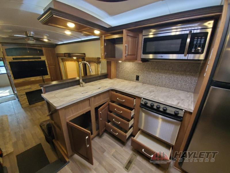 Used 2018 Keystone RV Montana 3820FK Fifth Wheel at Haylett Trailers ...