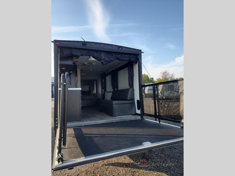 Used 2023 Forest River RV Cherokee Grey Wolf 18RR Toy Hauler Travel ...