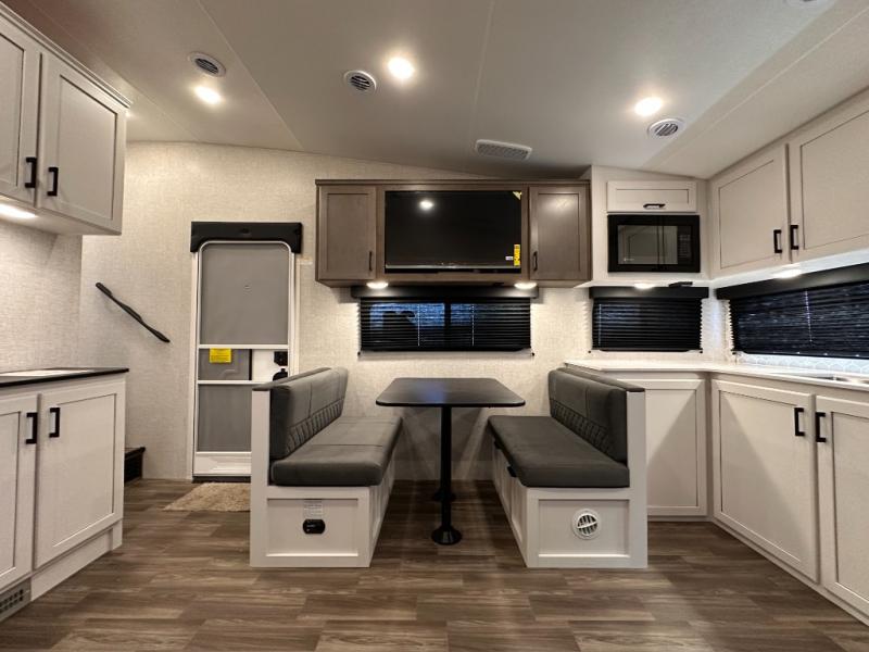 New 2025 Jayco Eagle SLE 24MLE Fifth Wheel at Hilltop Camper & RV ...