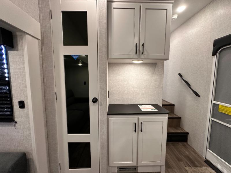 New 2025 Jayco Eagle SLE 24MLE Fifth Wheel at Hilltop Camper & RV ...